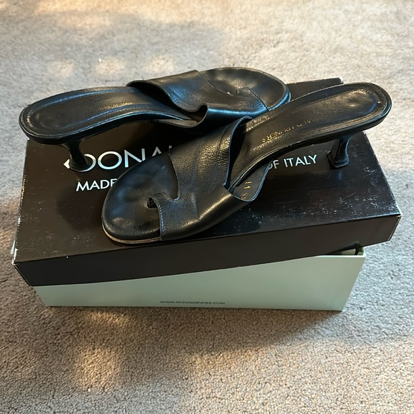 Donald J. Pliner | Shoes | Donald J Pilner Valore 65 Kitten Sandals ...